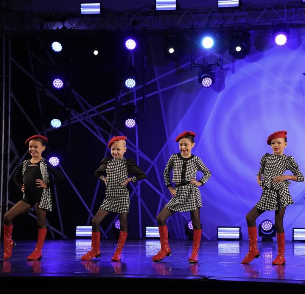 Photos - Dancing Plus